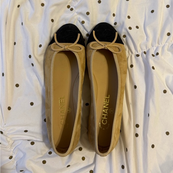 CHANEL | Shoes | Authentic 225 Chanel Tan And Black Suede Ballet Flat ...